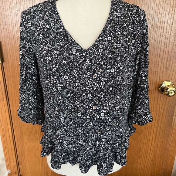 Cynthia Rowley | Tops | Pretty Cynthia Rowley Cropped Floral Blouse ...